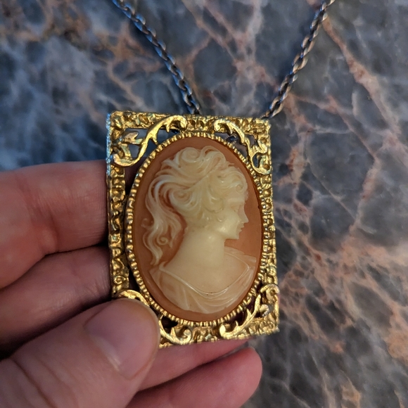 Vintage | Jewelry | Vintage Cameo Pendant Necklace | Poshmark